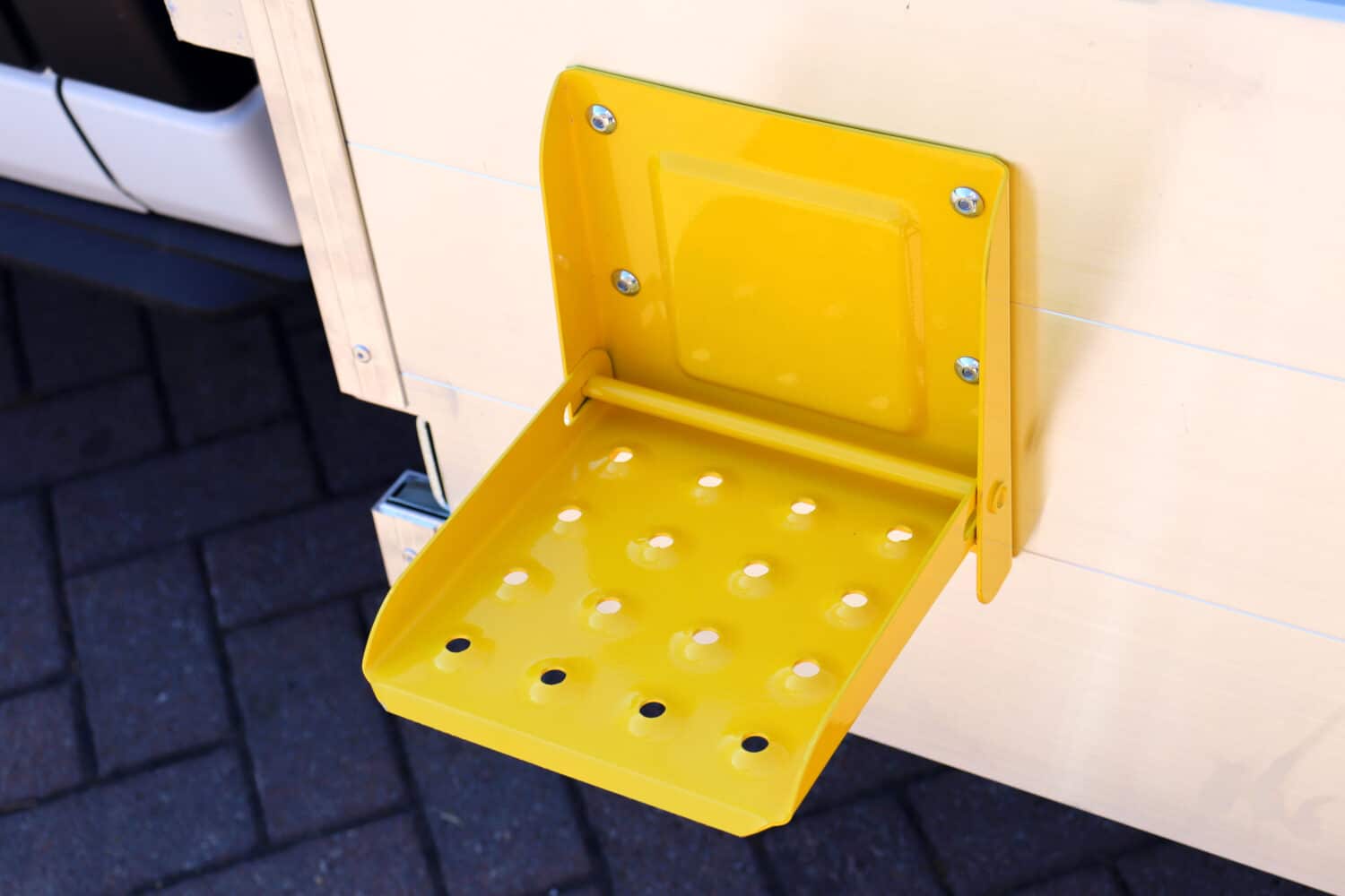 TransGard Single Folding Access Step & Grab Handle – Twin Kit – TransQuip